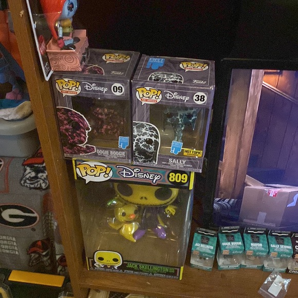 Funko | Other | Lot Of 5 Funko Pops Includes A Lot Of Very Valuable ...